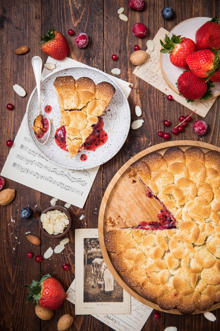 Tourte aux amandes et fruits rouges – Madamcadamia